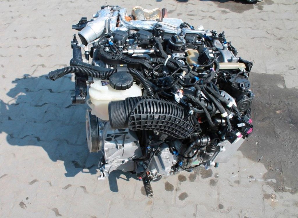 Mercedes C63 AMG Engine — 21,000 km - Buy Mustang Parts