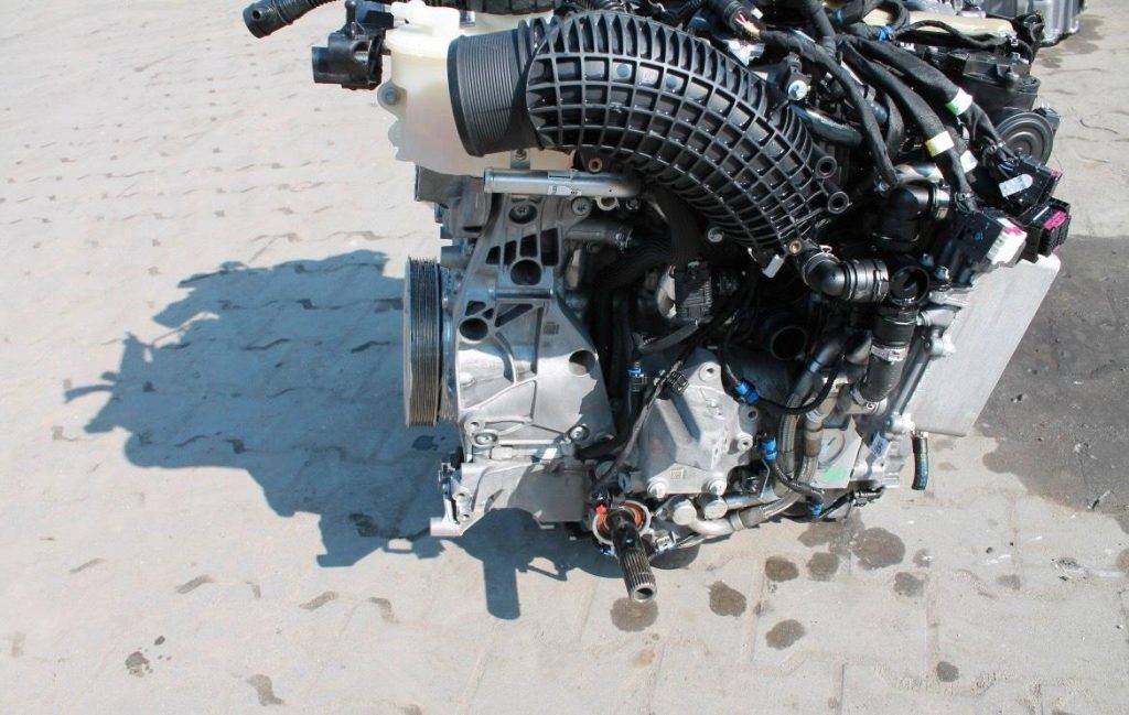 Mercedes C63 AMG Engine — 21,000 km - Buy Mustang Parts